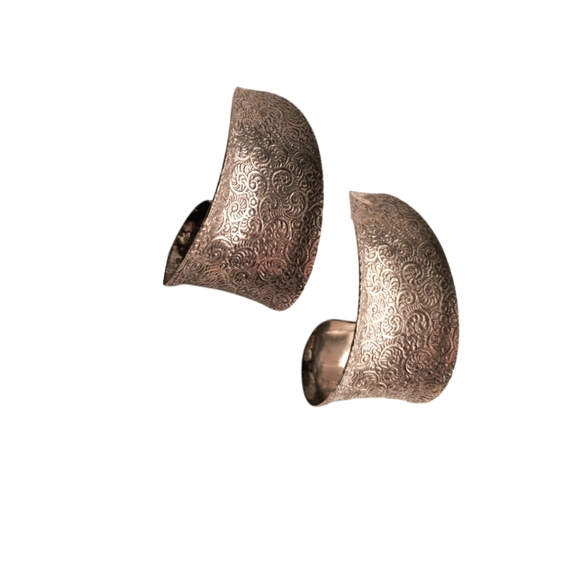 Jewelry | Big Bend Metal Decorative Textured Backloop Curled Earrings ...